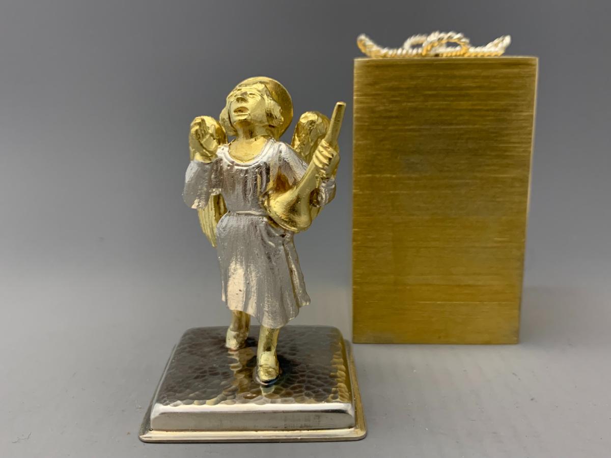 STUART DEVLIN Silver CHRISTMAS BOX 'HARK the HERALD ANGELS SING ...