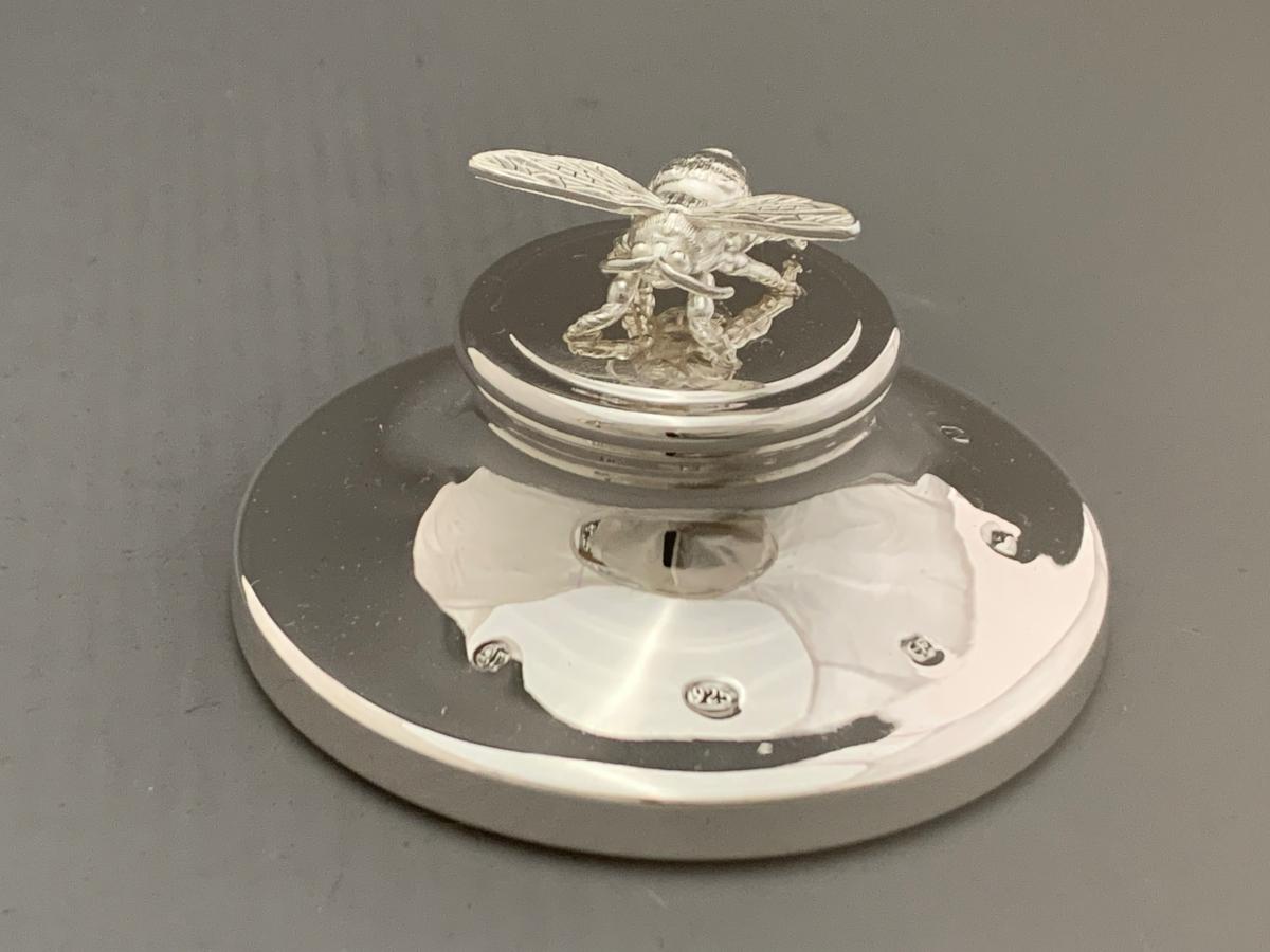 Silver PAPERWEIGHT - BEE - STYLES SILVER of HUNGERFORD – Styles Silver